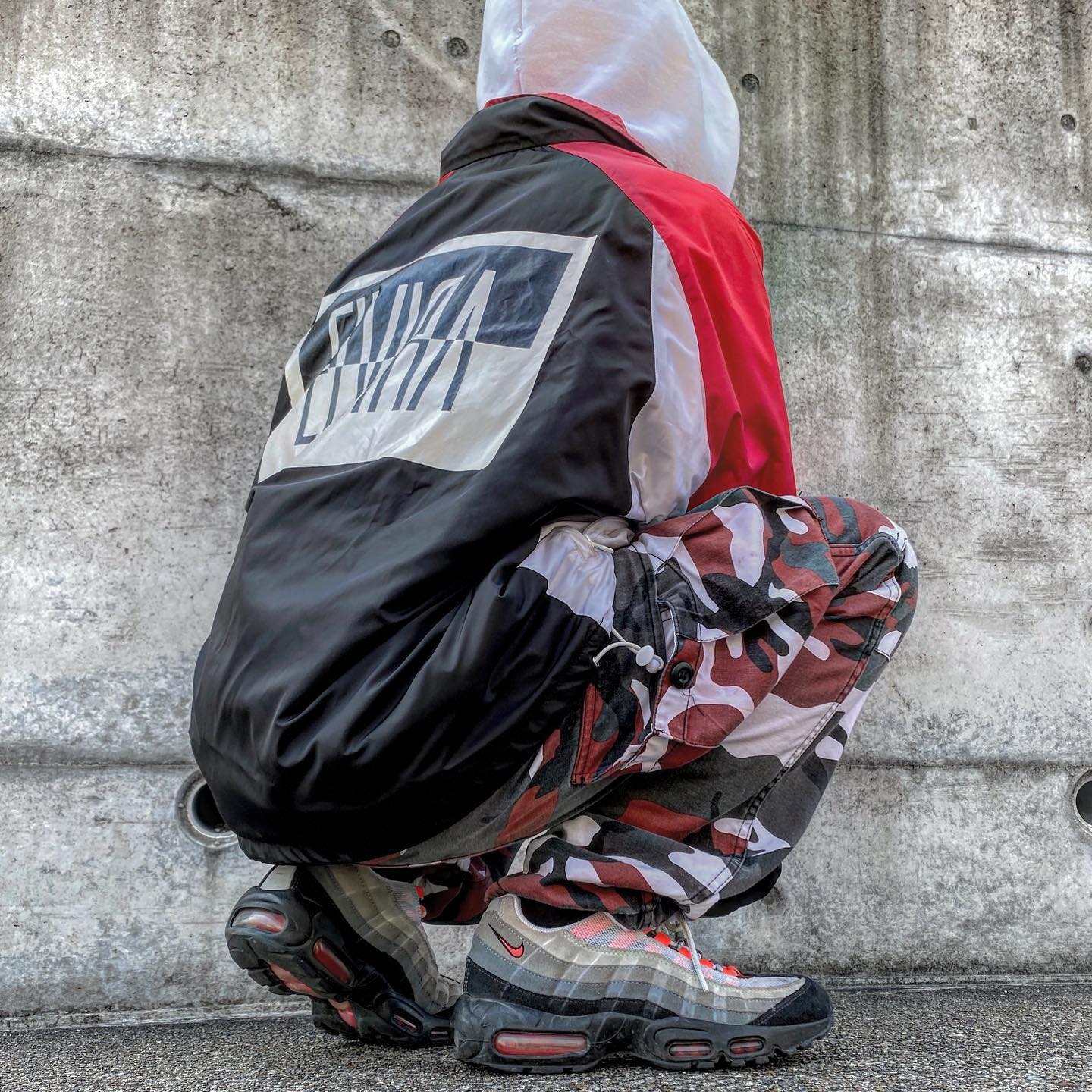 エアマックス95のサイズ感や特徴、エッセンシャルの違いをご紹介 – Dorris