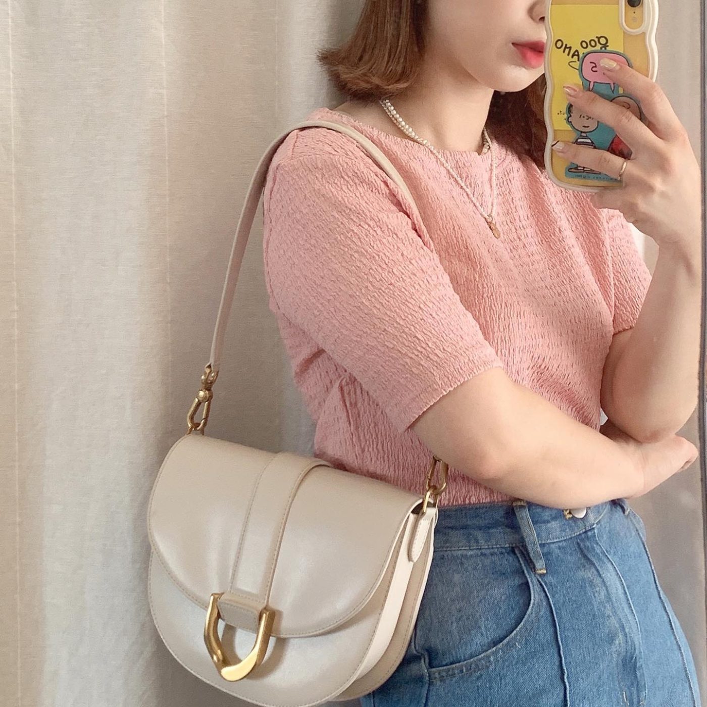 【CHARLES & KEITH】人気のバッグや新作をコーデ写真付きで解説。全部で5種類。 – Dorris